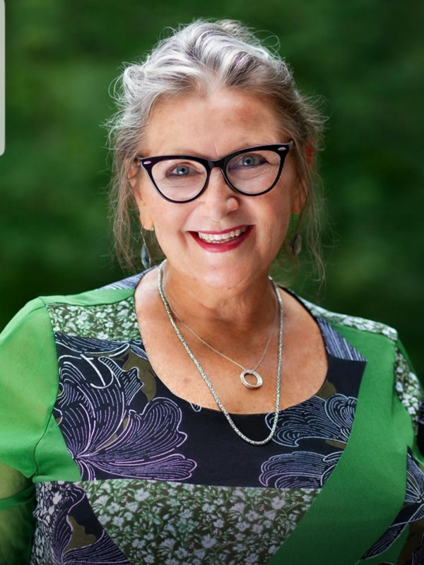 Obituary: Nora Liell, Beloved Bloomington ‘Kitchen Witch,’ Artist ...